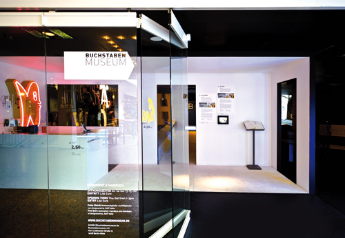 El museo de letras rescatadas – Yorokobu