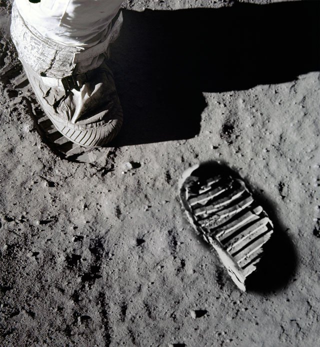 Moon Boots, las botas inspiradas en el paseo lunar de Neil Armstrong