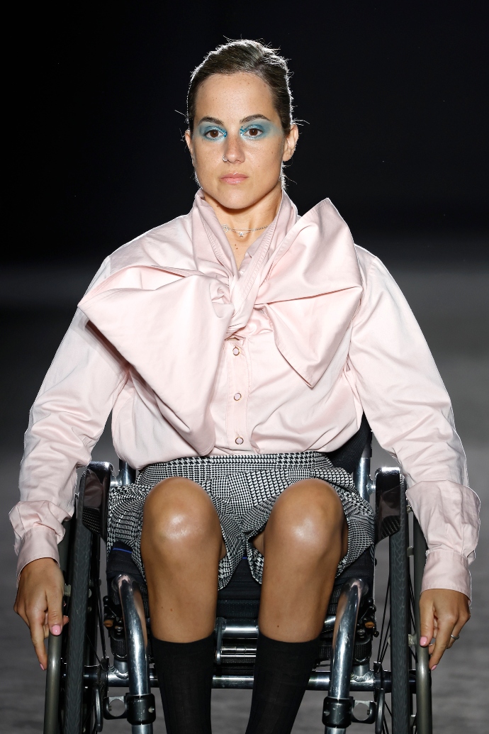 Moda adaptativa e inclusiva para personas con discapacidad