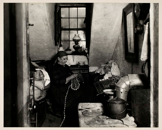 Jacob Riis, el fotógrafo que acabó con los 'tenements'